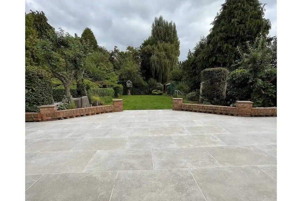 Heritage Chalk Porcelain Paving Slabs 900x600 | Cheshire Paving Stones