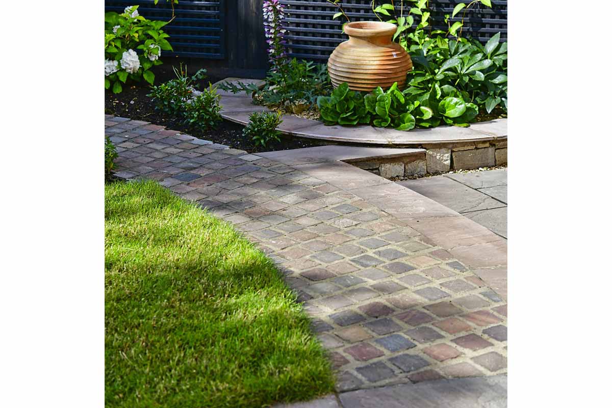 Autumn Brown Sandstone Setts | Cheshire Paving Stones | Cheshire Paving ...
